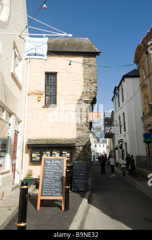 Fowey, Cornwall, UK, England, narrow streets of Fowey town, Fowey town ...