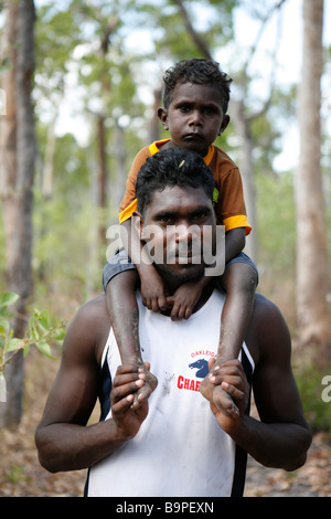Aboriginal father and son Stock Photo - Alamy