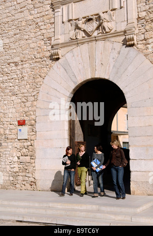 University of Girona, Spain. Universitat de Girona, Espana. Barri Vell ...
