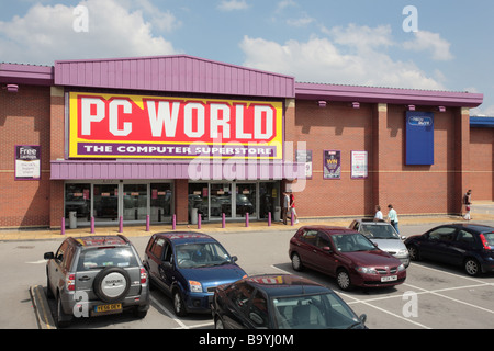 PC World Superstore shopfront computer retail shop uk shopfronts Stock ...