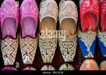 Traditional Arabic Shoes, Bur Dubai, United Arab Emirates, UAE, Middle ...