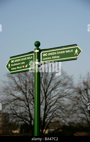 A sign for the Green Chain Walk in Ravensbourne Woods, South London ...