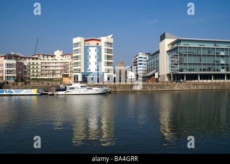 floating harbour, bristol, england Stock Photo - Alamy