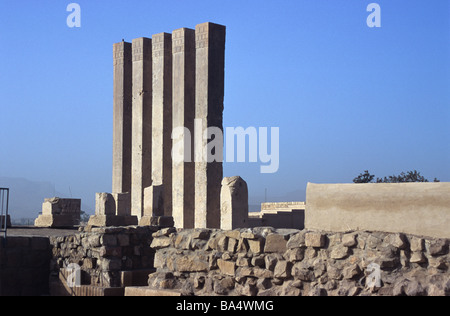 Almaqah Temple, Arsh Bilqis, of Marib, Yemen Stock Photo - Alamy