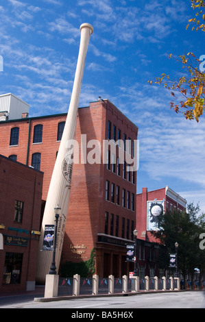 The Louisville Slugger baseball bat factory and museum producing wooden ...