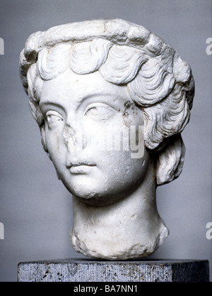 Portrait bust of Roman Empress Annia Galeria Faustina the Younger Stock Photo - Alamy