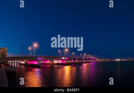 Mc Arthur Causeway Bridge to Miami Beach - MIAMI, USA APRIL 10, 2016 ...