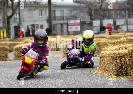small tiny mini moto minimoto bike motorbike motorcycle monkey ...