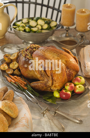 Thanksgiving Turkey dinner table setting Stock Photo - Alamy