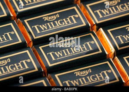 Terry's Twilight mint fondant dark chocolates Stock Photo - Alamy