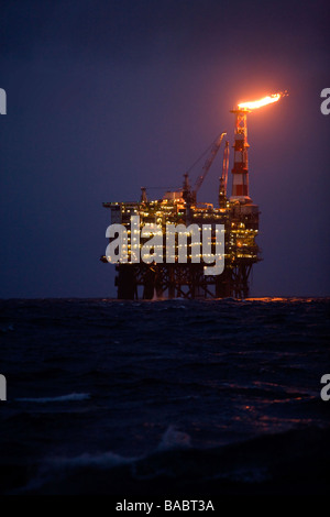 Magnus oil rig Stock Photo - Alamy