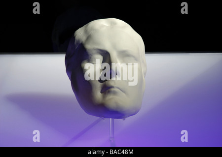 Death mask of the Empress Sisi at Sisi Museum in Vienna Stock Photo - Alamy