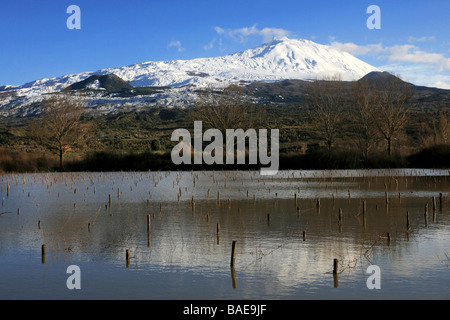 Gurrida Lake, Catania, Sicily, Italy Stock Photo - Alamy