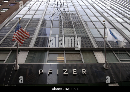 Pfizer World Headquarters in midtown in New York on Wednesday April 8 ...