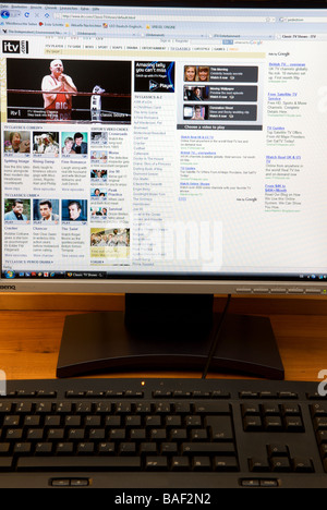 Desktop computer displaying BBC webpage Stock Photo - Alamy