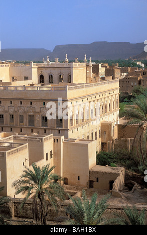 Yemen, Hadramawt Governorate, Tarim, Al-Muhdar Mosque Stock Photo - Alamy