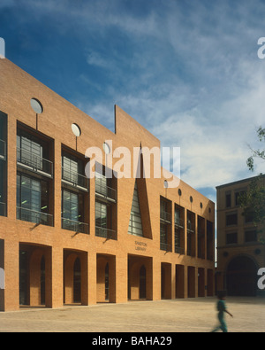 SANDTON LIBRARY, GAPP ARCHITECTS, JOHANNESBURG, SOUTH AFRICA Stock ...