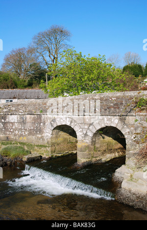 the old granite bridge at gweek near helston in cornwall,uk Stock Photo ...