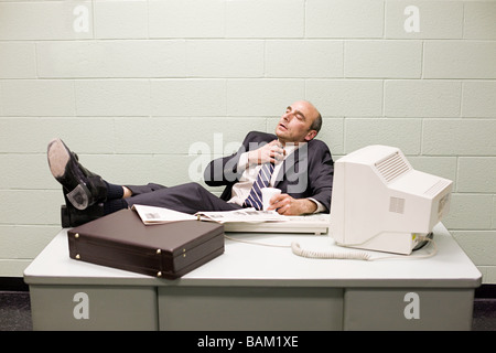 Detective at his desk Stock Photo - Alamy