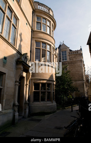Old Cavendish Laboratories - University of Cambridge Stock Photo - Alamy