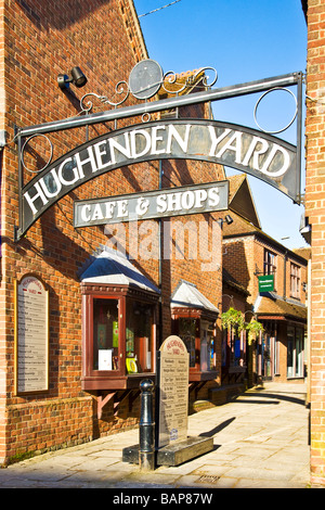 A "Pedestrian Zone" sign in a pedestrianised street, New Broad St ...