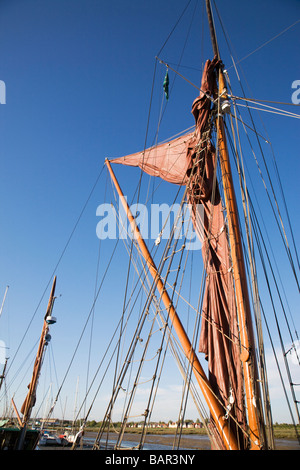 Mast Sails Rigging Thames Barge 'Greta' moored in Whitstable Harbour ...