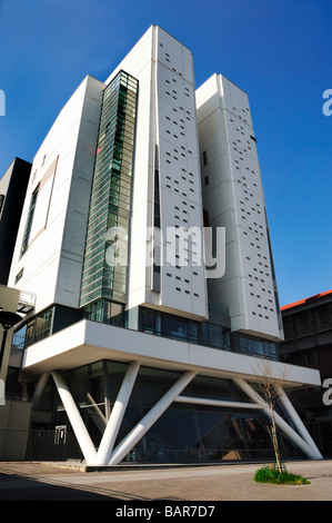 Exterior view of The School of Design and Environment, National ...