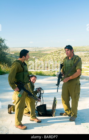 Israel West Bank Israeli reserve soldiers on patrol during active duty ...