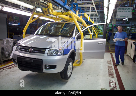 Fiat Panda and Fiat 500 production line in factory, Tychy, Poland Stock ...