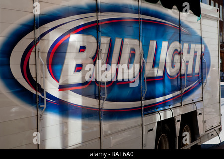 Bud Light beer delivery truck - USA Stock Photo - Alamy