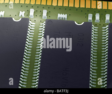 Coloured SEM of computer chip Stock Photo - Alamy