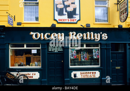 Dicey Reilly's Ballyshannon Stock Photo - Alamy