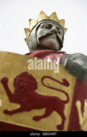 North wales, Conwy, Statue of Llewellyn the Great, medieval Welsh ...