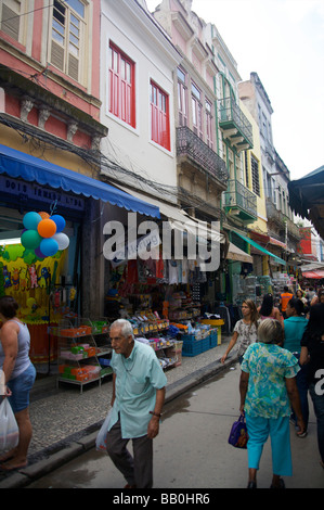 Lowcost market shopping street Saara in downtown RIo de Janeiro Stock ...