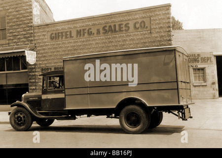 Giffel Manufacturing & Sales Company Delivery Truck Stock Photo - Alamy