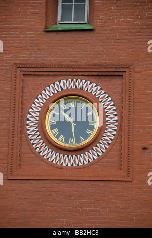 the trinity tower and the main kremlin gate, moscow, russia Stock Photo ...