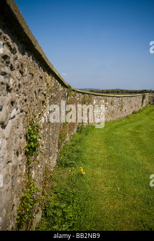 Old stone wall in the irish countryside Stock Photo - Alamy