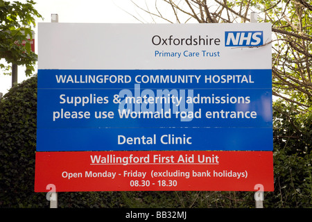 Wallingford Community Hospital Sign Stock Photo - Alamy