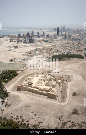 Aerial photograph of Bahrain Fort Manama Stock Photo - Alamy