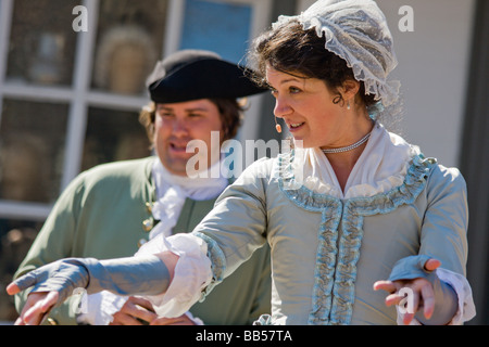 Two period actors reenact daily life in Colonial Williamsburg, Virginia ...
