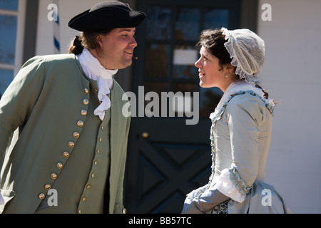 Two period actors reenact daily life in Colonial Williamsburg, Virginia ...