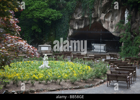 Mount St Sepulchre - replica of Lourdes Grotto Stock Photo - Alamy
