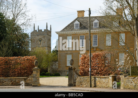 St. Andrew`s Church, Kingham, Oxfordshire, England, UK Stock Photo - Alamy