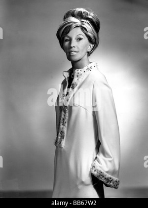 LALE ANDERSEN (1905-1972) German singer, songwriter, best known her ...