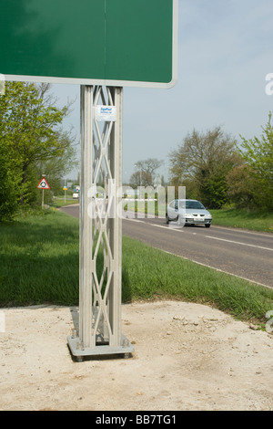 Road sign supported by lattix aluminium masts. Flexible if hit by a ...