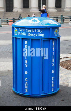 The recycling of cans and bottles Stock Photo: 31357218 - Alamy