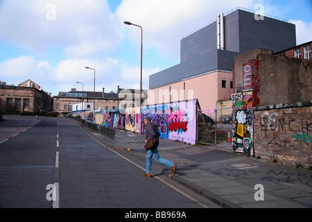 Graffiti Edinburgh street Stock Photo - Alamy