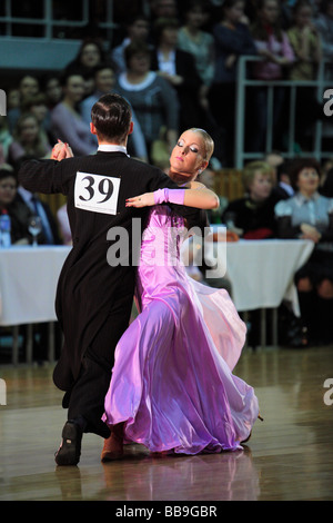 professional Ballroom Dancers dancing Stock Photo - Alamy