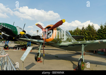 Cockpit Nakajima Ki-43 Hayabusa, Japanese aircraft wreck, wreckage ...