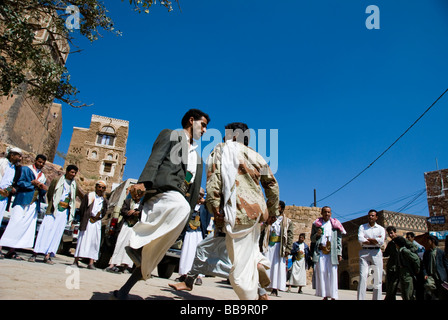 Swords dance, jambiya dance, Yemen Stock Photo - Alamy